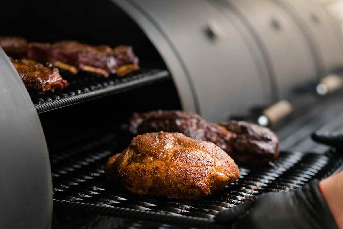 13 Best BBQ In Georgia That Will Make Your Mouth Water - Life in the USA
